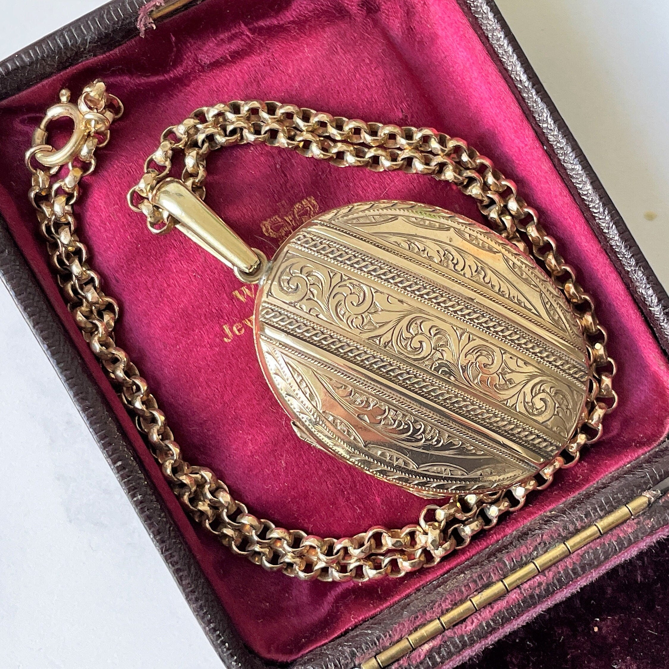 Antique Victorian Gold Pinchbeck Large Locket Necklace – Mercy Madge